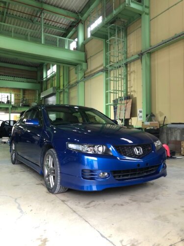 CL7 ホンダアコードを純正色のアークティックブルーパール（B507P）に外側のみの全塗装を行いました | 全塗装専門工場ボーラーズ